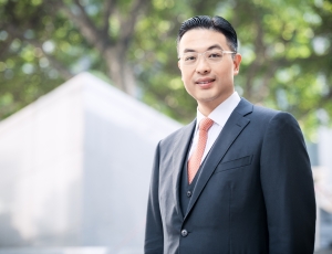 Portrait Photos | Dr. Johnny Hon